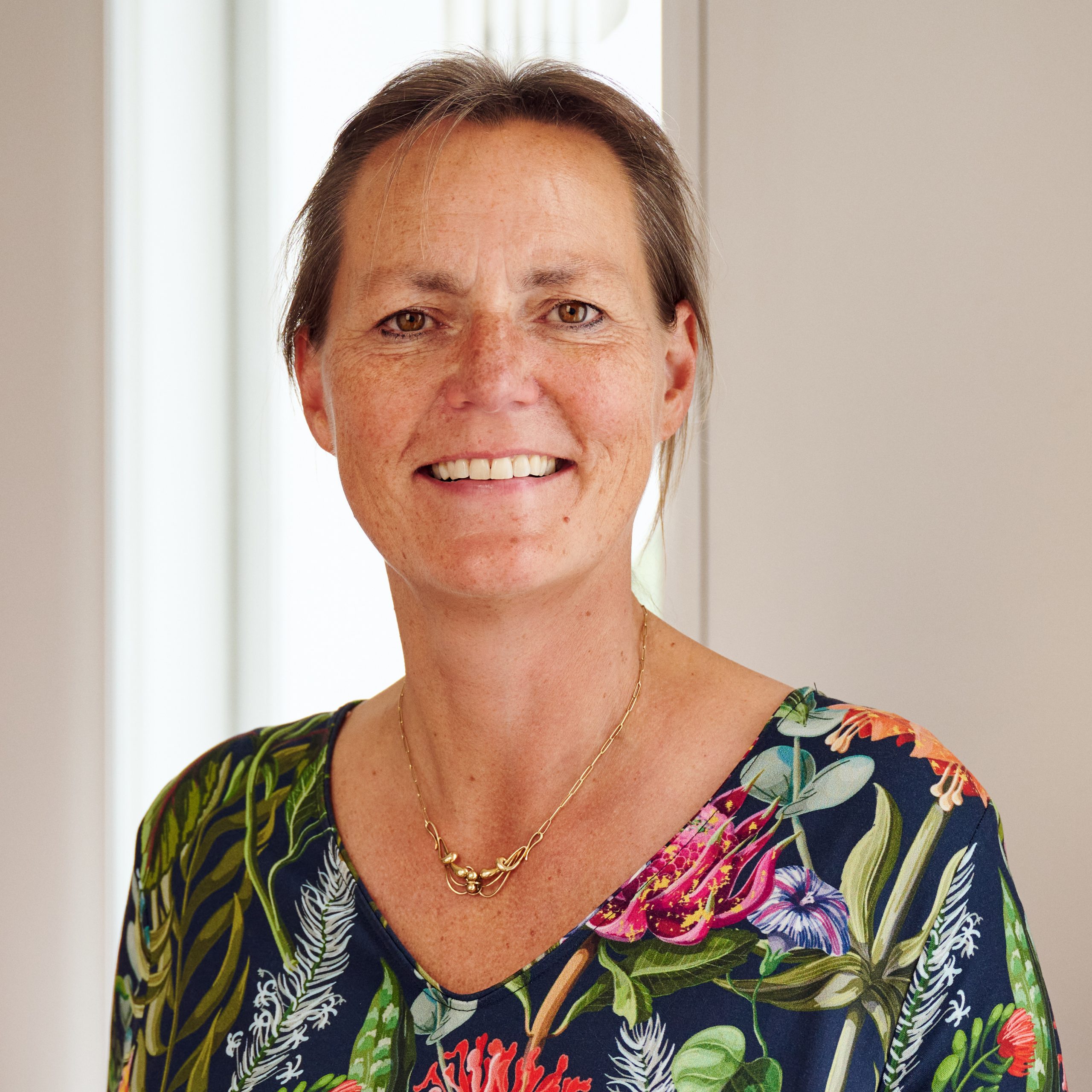 Hoe kan de sector het tekort aan goede fondsenwervers te lijf gaan in een krappe arbeidsmarkt? - DUX